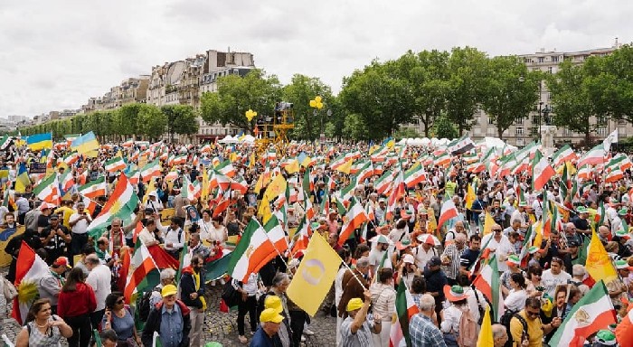 Iran is on fire, France must dialogue with the organized Iranian ...